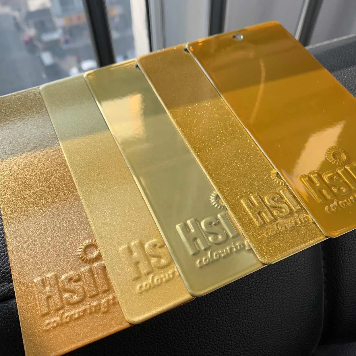 Chrome Mirror Gold Powder Coating - Durable & Versatile