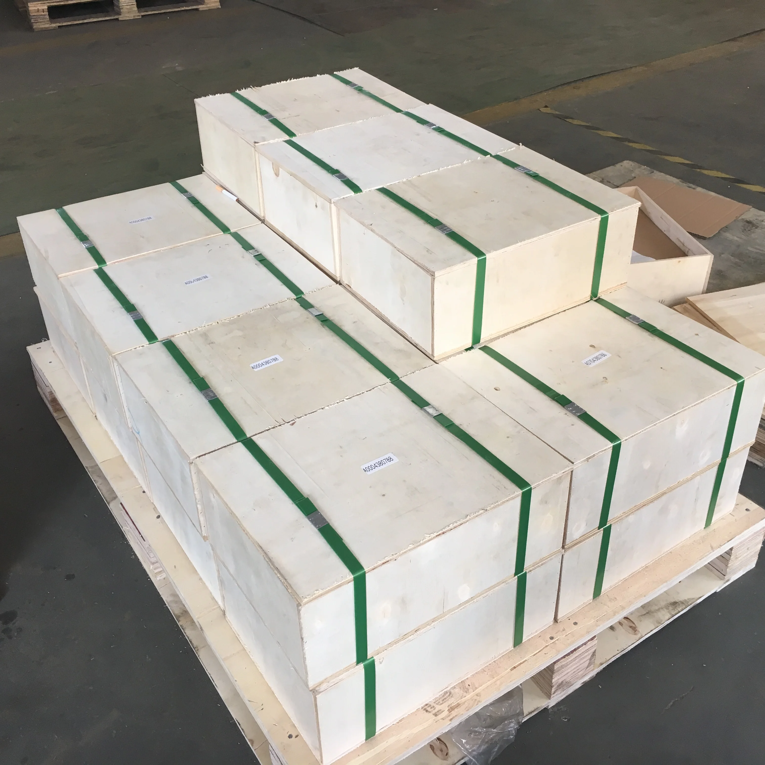 沃尔沃卡车用油冷却器20716162 - Buy 20716162、机油冷却器、冷却器 Product on Alibaba.com