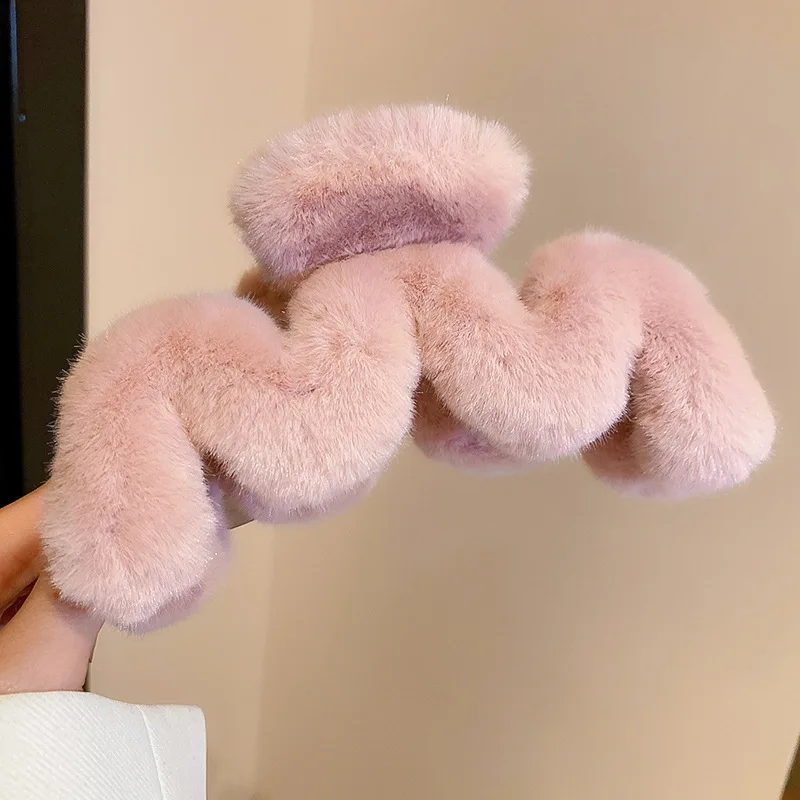 Solid Color Rabbit Fur Hair Clips Wavy Design Plush Barrette Hair Grab ...