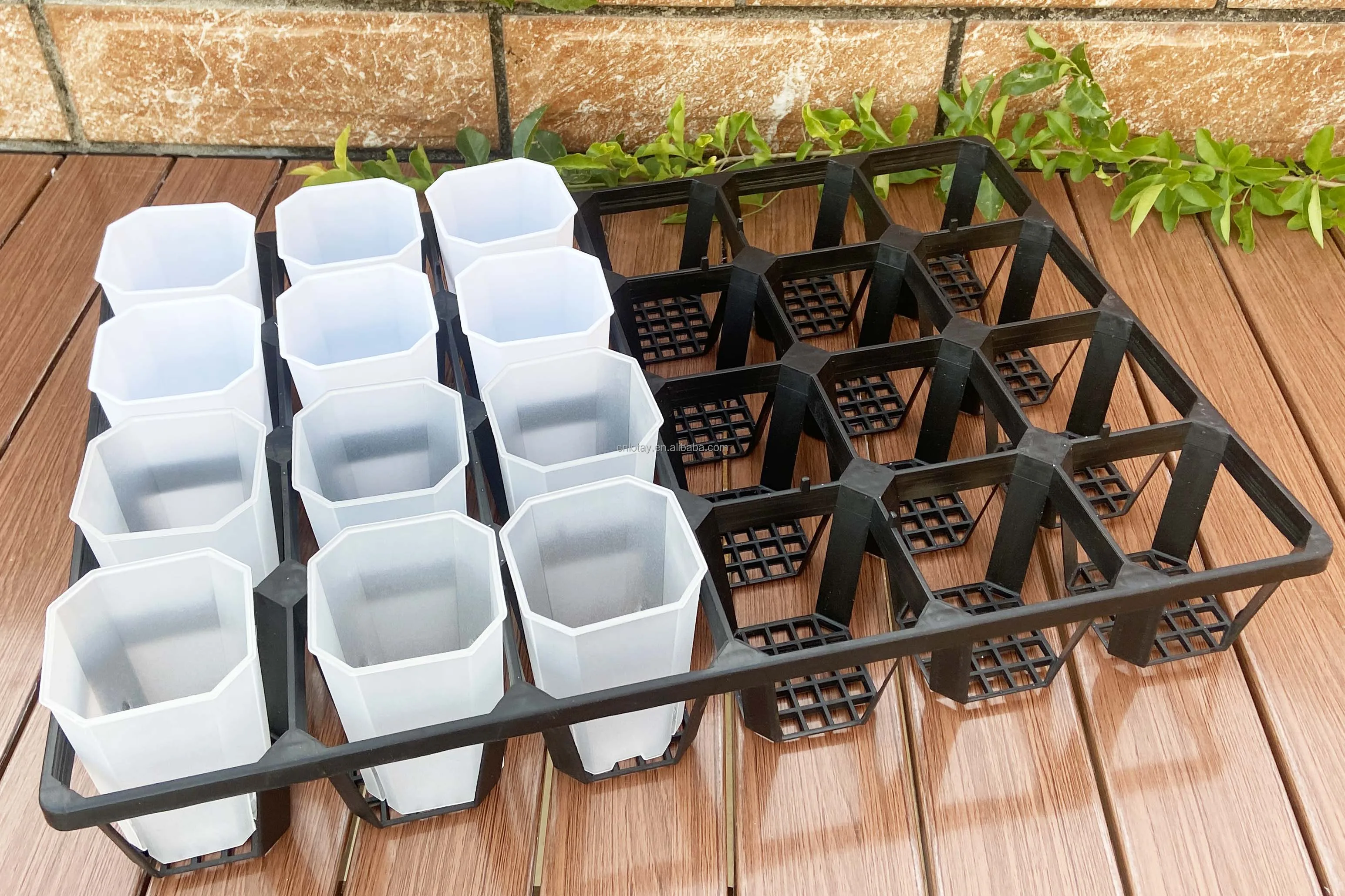 Garden Decoration Tall Slit Square Transparent Plastic Pots