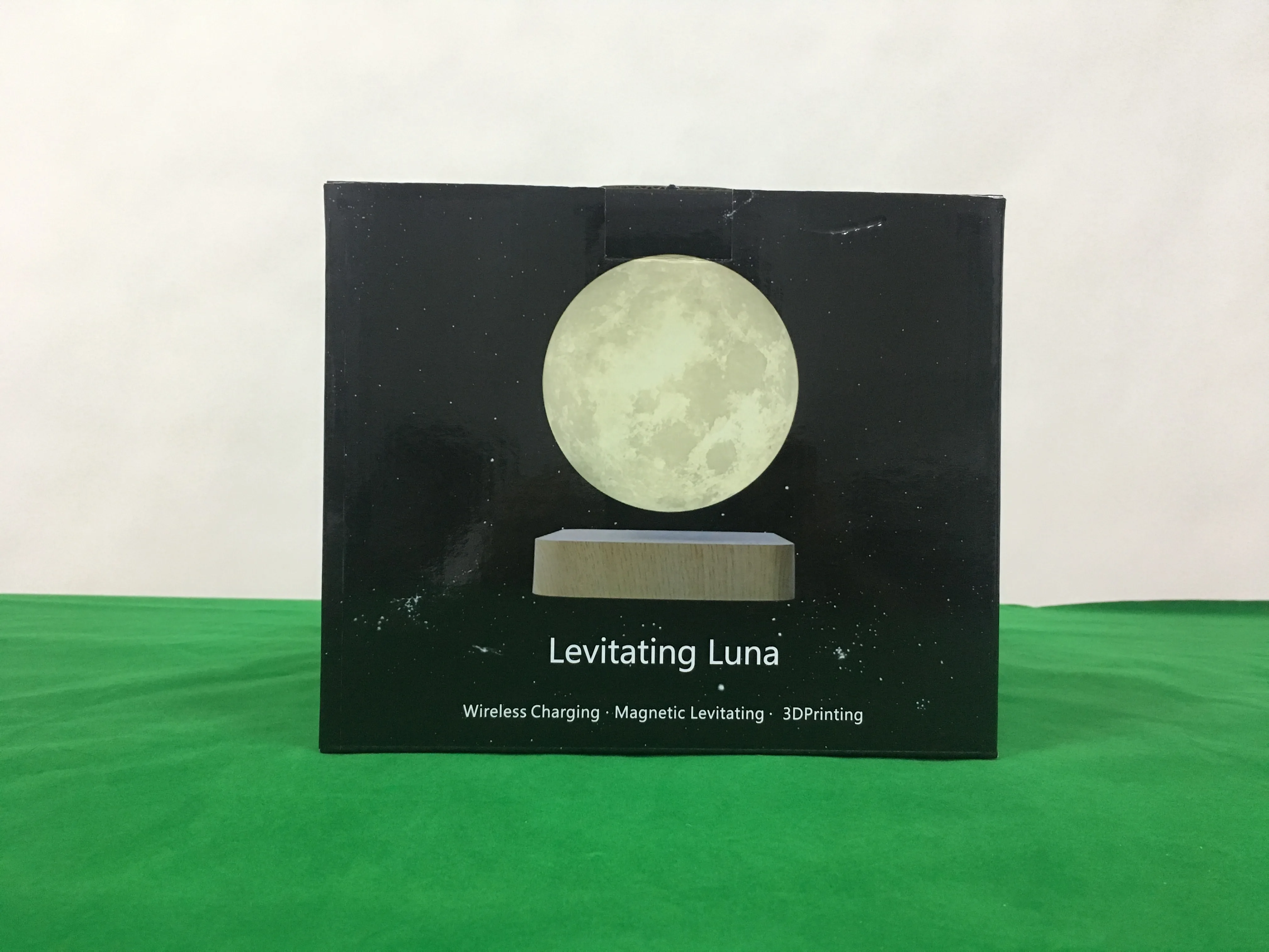 Drop Shipping Innovative Desk Magnetic Levitating Table Lamp Floating ...