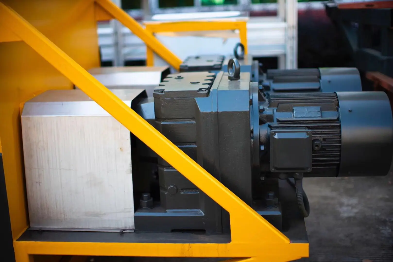 Mushroom Growing Peat Moss Casing Soil Mixing Machine - Buy Casing Soil ...