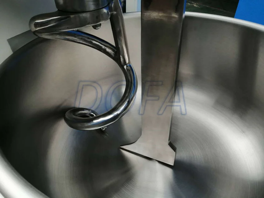 Heavy Duty Spiral Dough Mixer Spiral Dough Mixer Kneading Bagels ...
