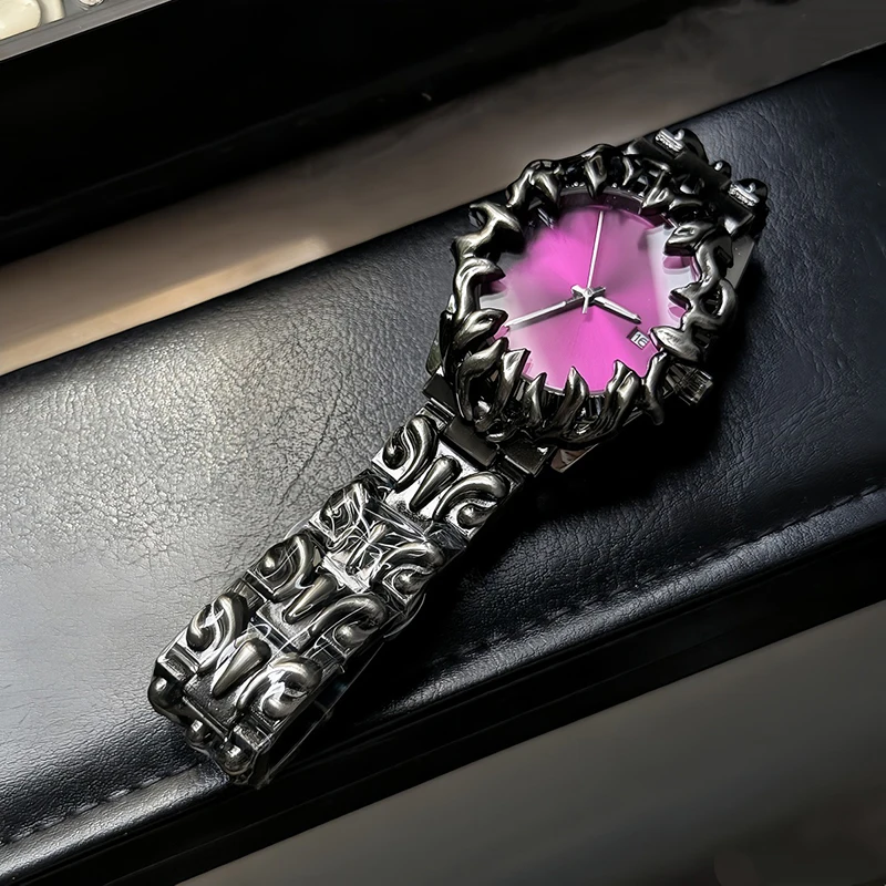 OEM Custom Y2K Alabaster Quartz Watch for Men - Unique Claw Shape