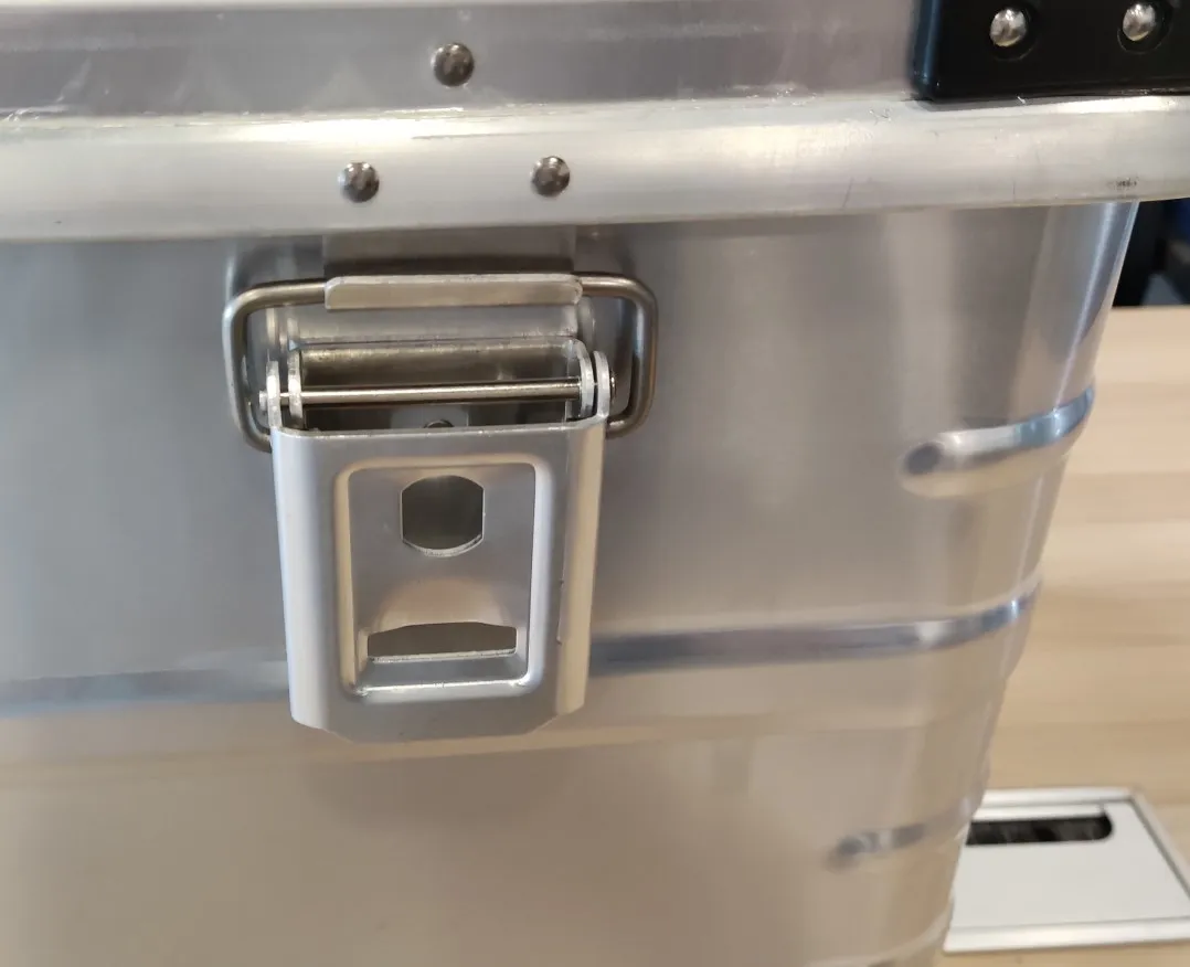 Customizable Silver Aluminum Storage Box for Automotive Use - OEM