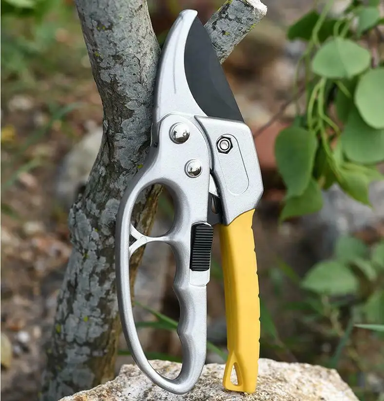 Ratchet limb cutter store