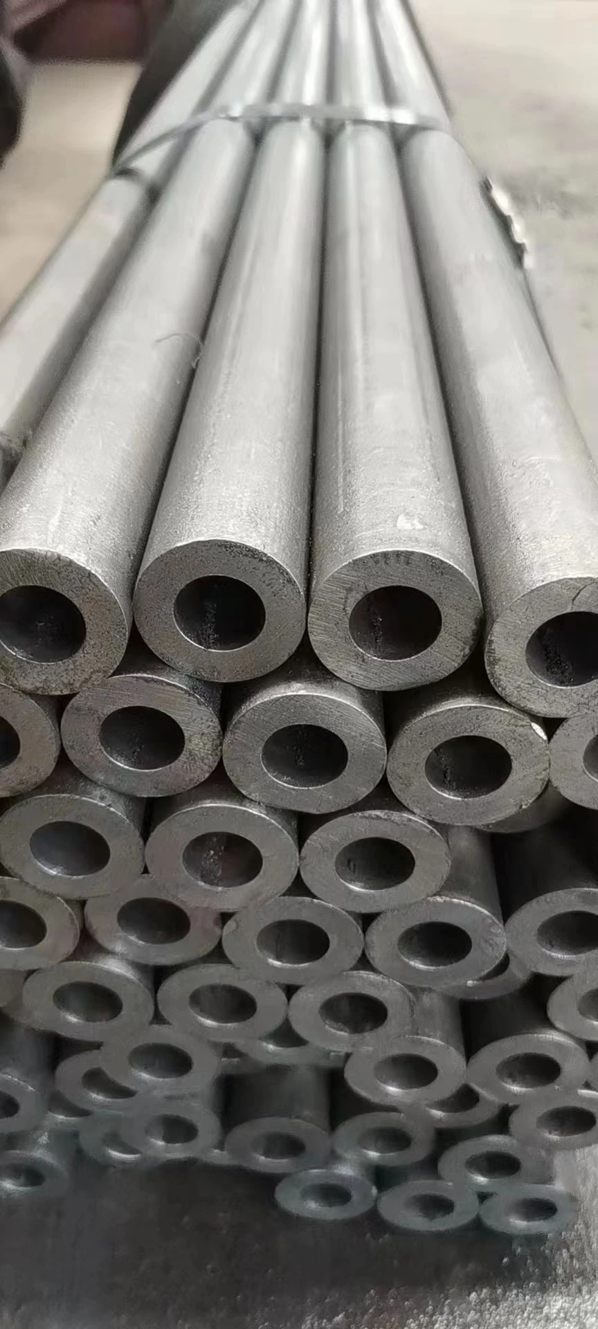 Precision Steel Pipe/tubes - Buy Precision Steel Pipe/tubes,Carbon Or ...