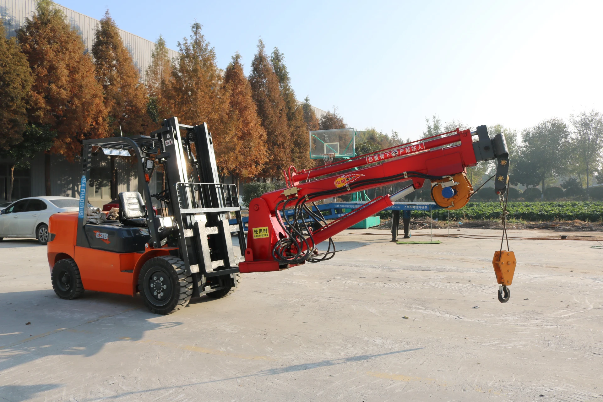Hydraulic Telescopic Forklift Crane - 4T Lifting Capacity
