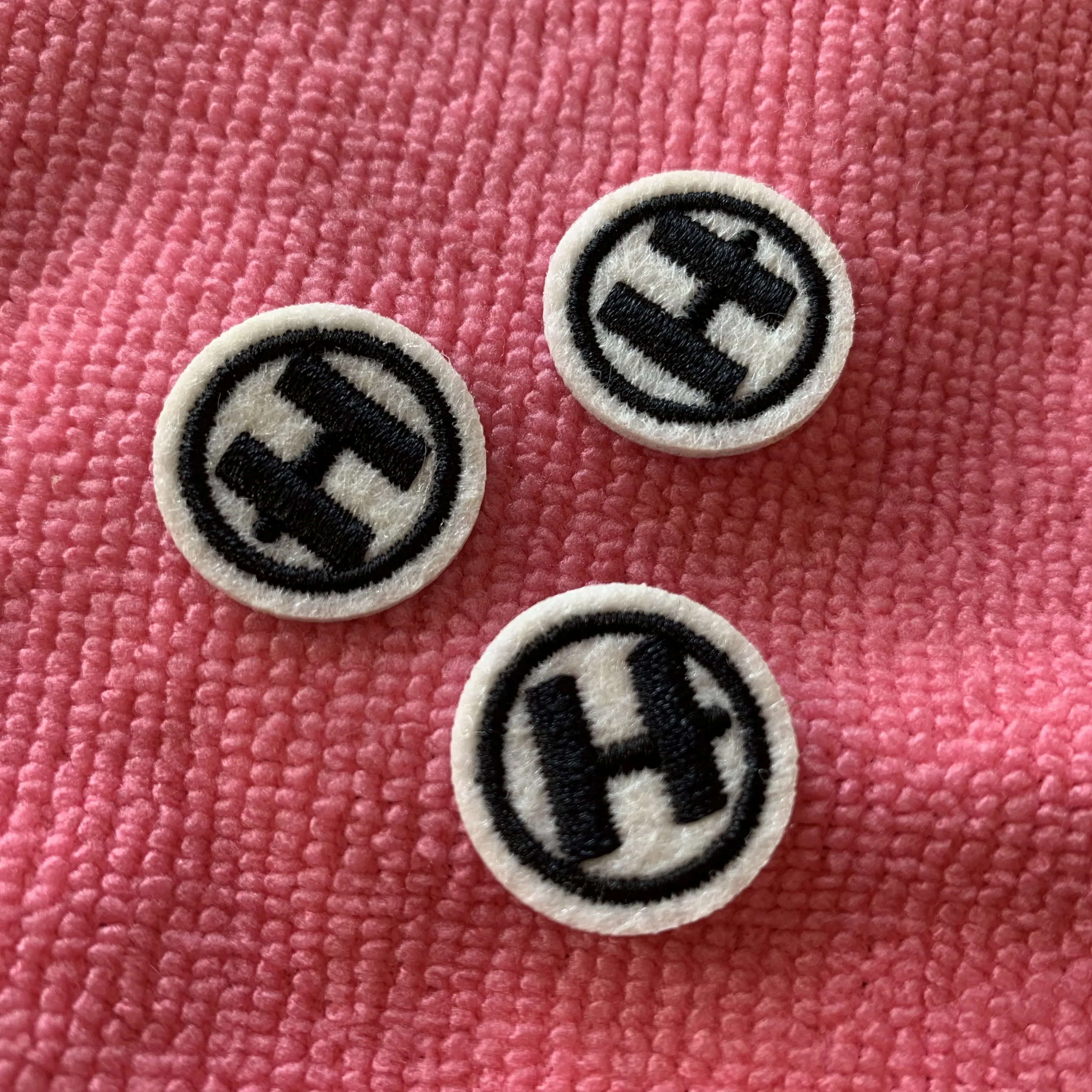 Promotional 3d Embossed Logo Clothing Embroidery Label,Natural Color ...