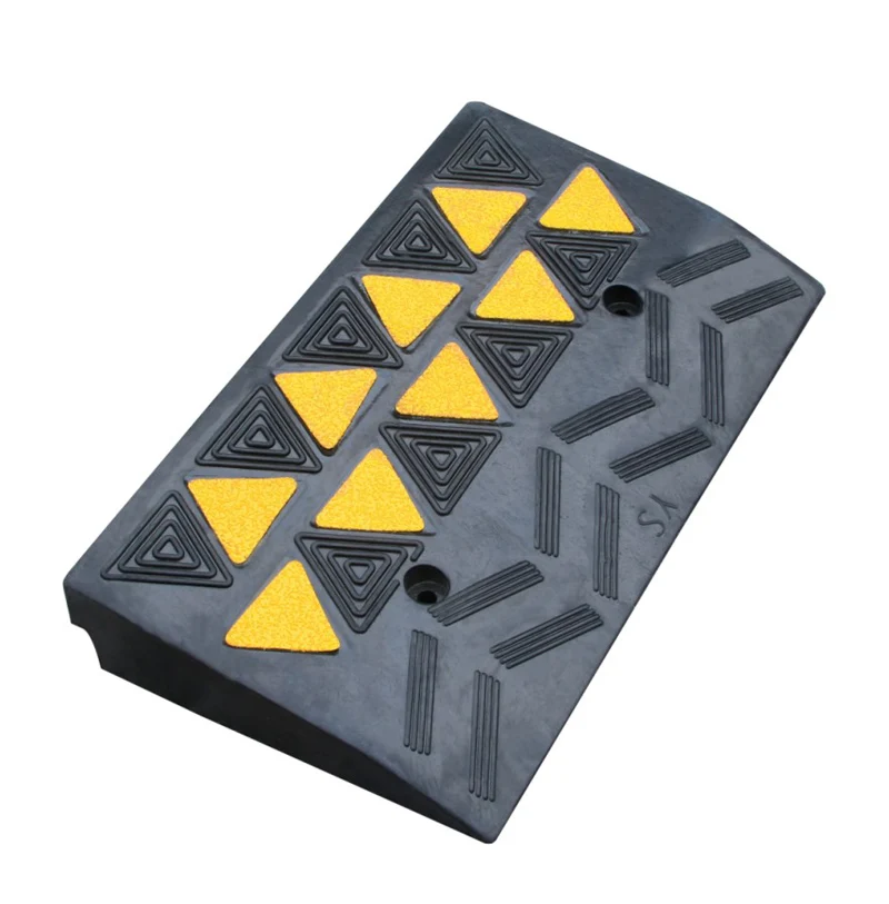 Rubber Kerb Ramp/rubber curb ramp with yellow glass bead reflector ...