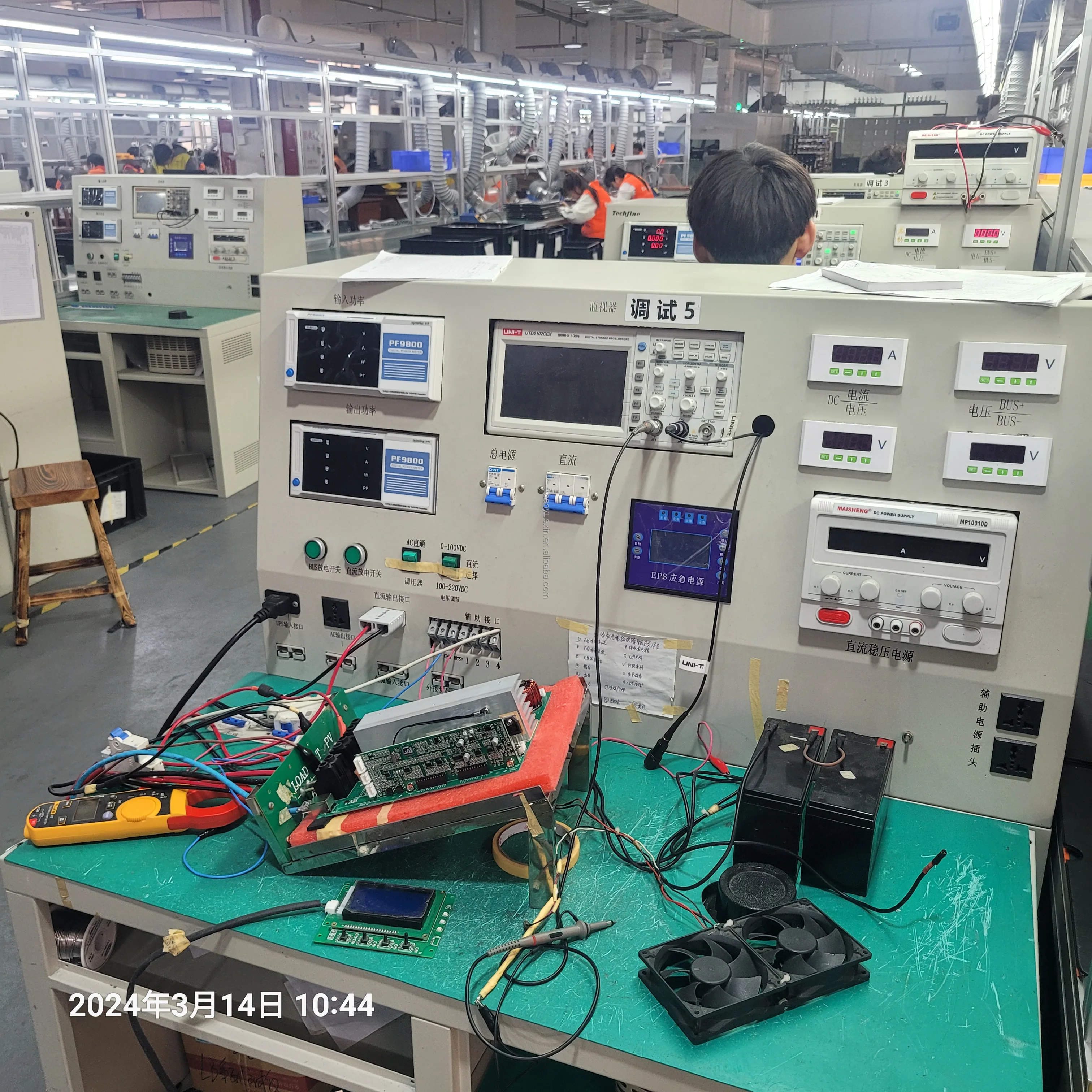 Voltronic Hybrid Solar Inverter 3KW-6KW for Efficient Power