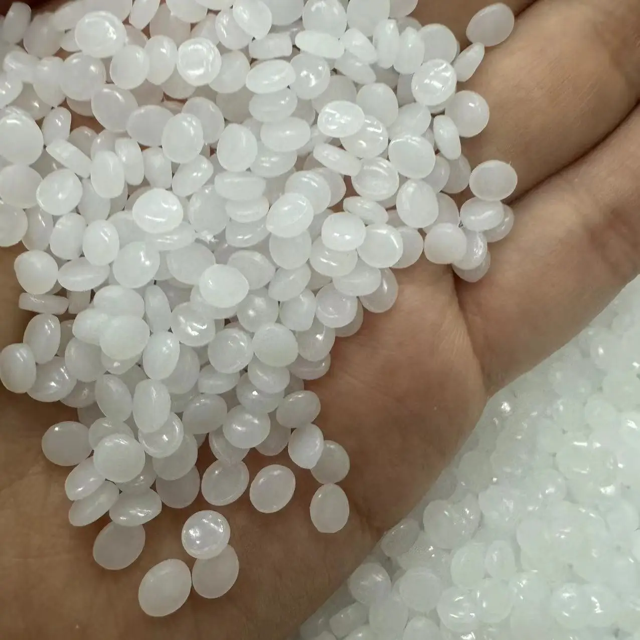 Functional Fragrance Light Diffusion Masterbatch Flame Retardant Desiccant Anti Uv Luminous slip ...