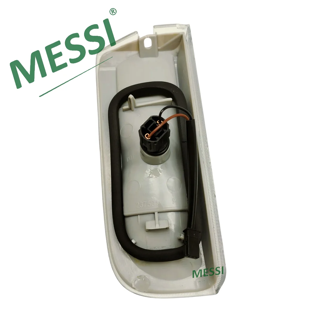 Land Rover Body Parts Xfd000043 Xh4213192aa Lamp-tail-rh For Range ...