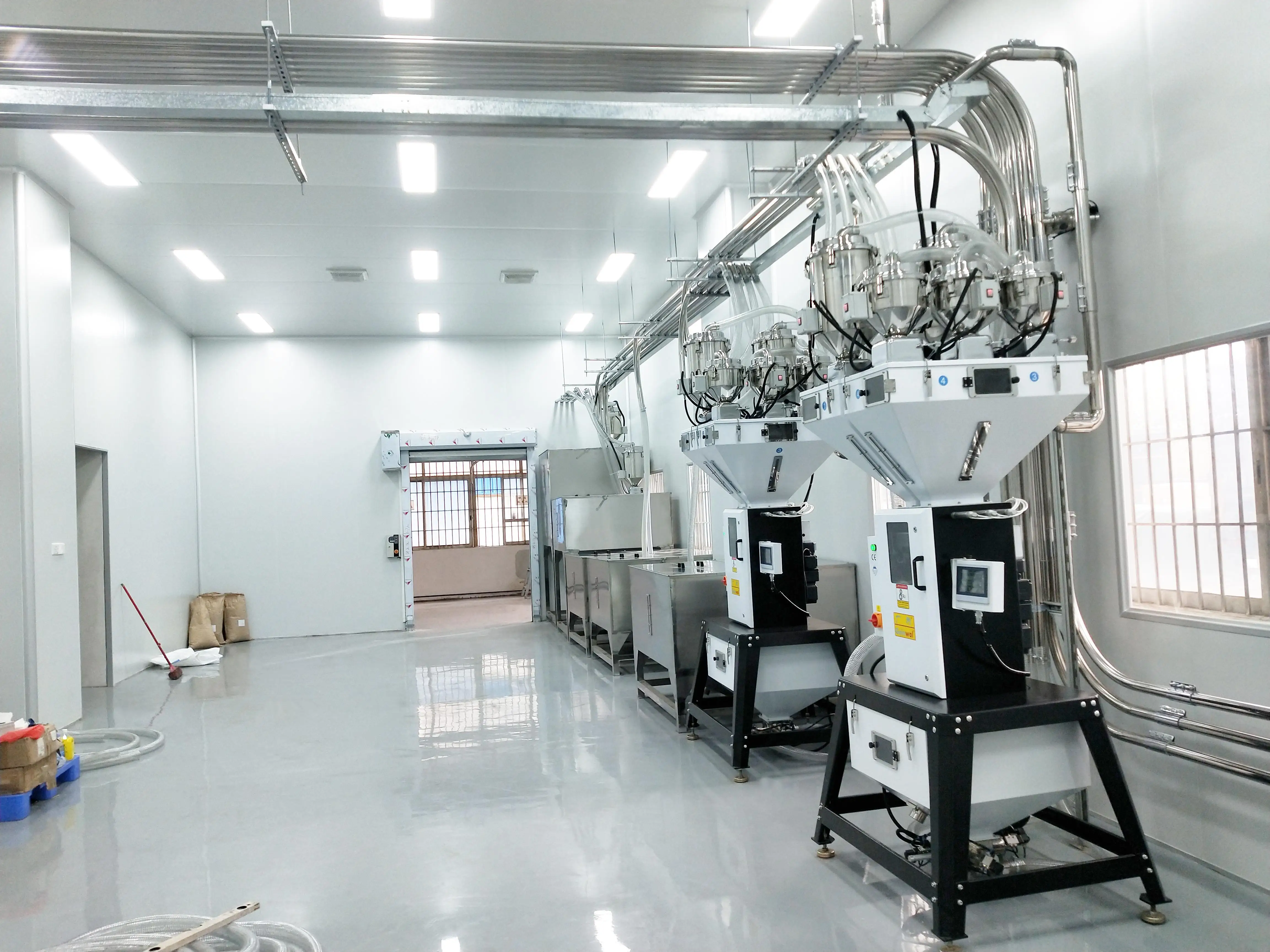 Gravimetric Blenders For Injection And Blow Molding Machines And ...