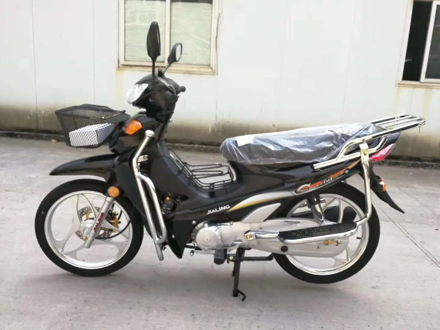 Jialing 125cc Dirt Bike - Cheap Motorbikes for Fun & Practical Use