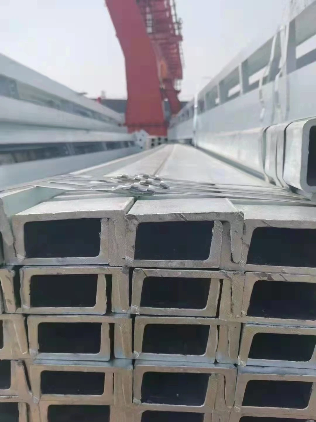 canal De Acero Galvanizado Hot Dip Galvanized UniStrut Brackets HDG ...