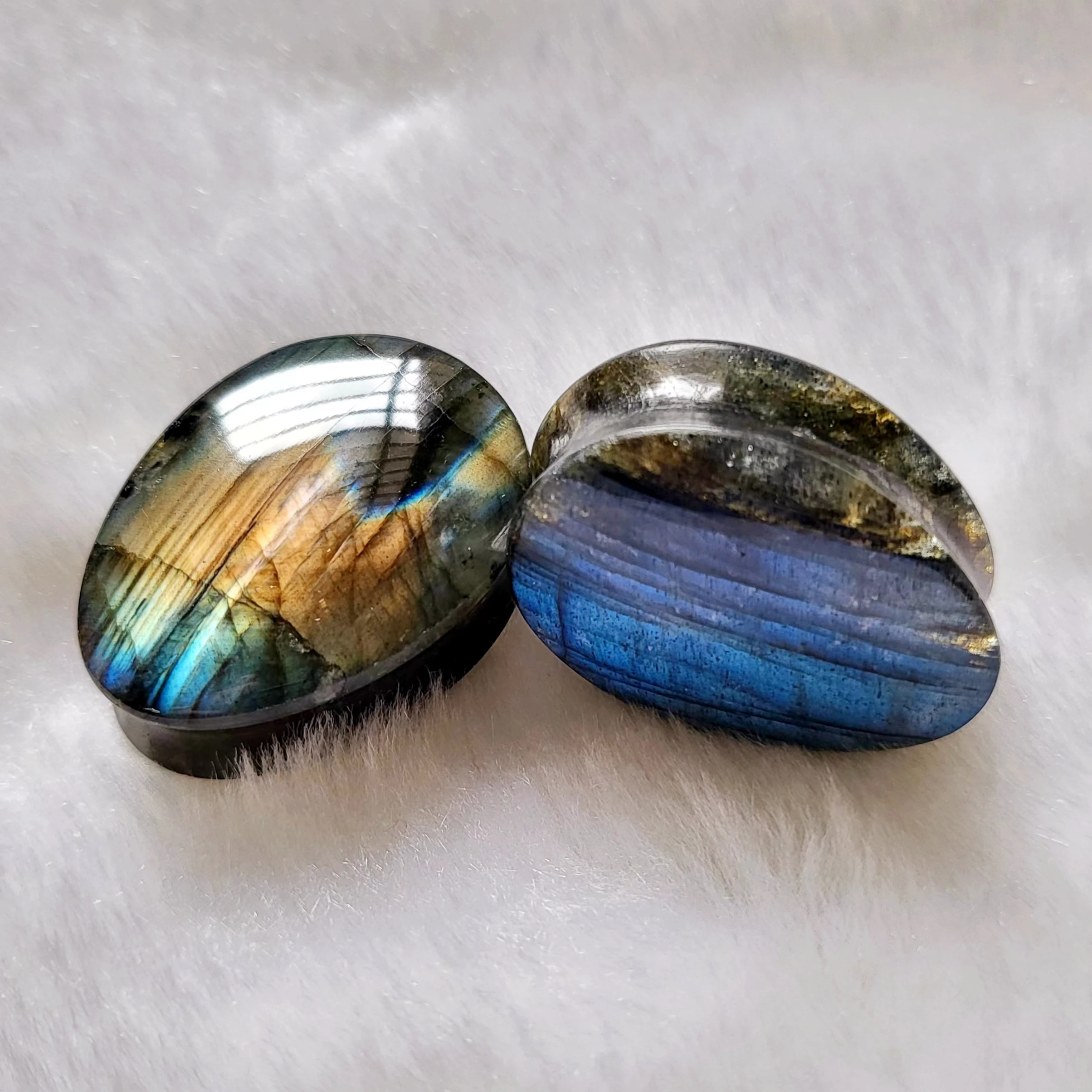 Labradorite ear plugs store