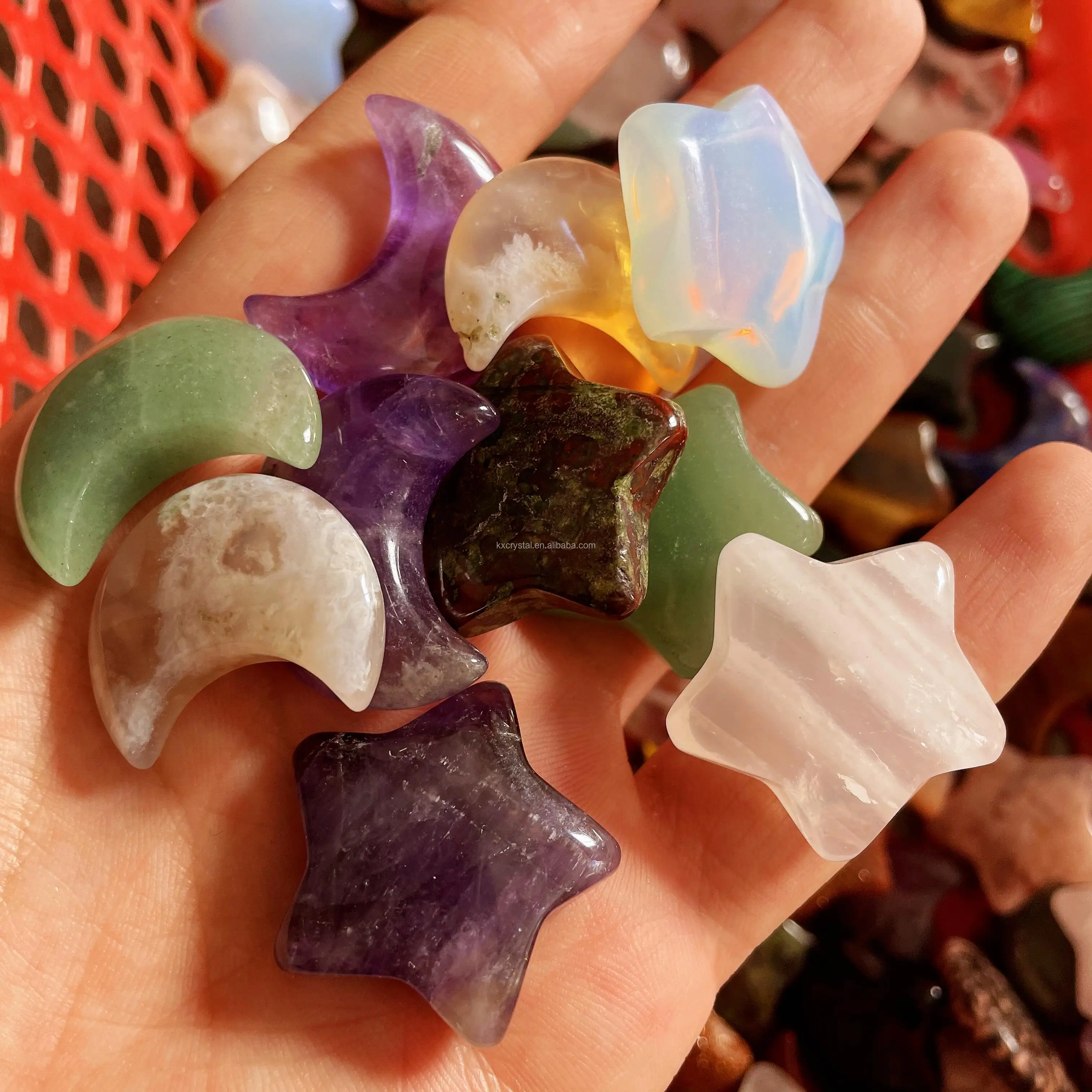Natural Moon Shaped Healing Crystal Carving Mini Crystal 3cm Moon ...