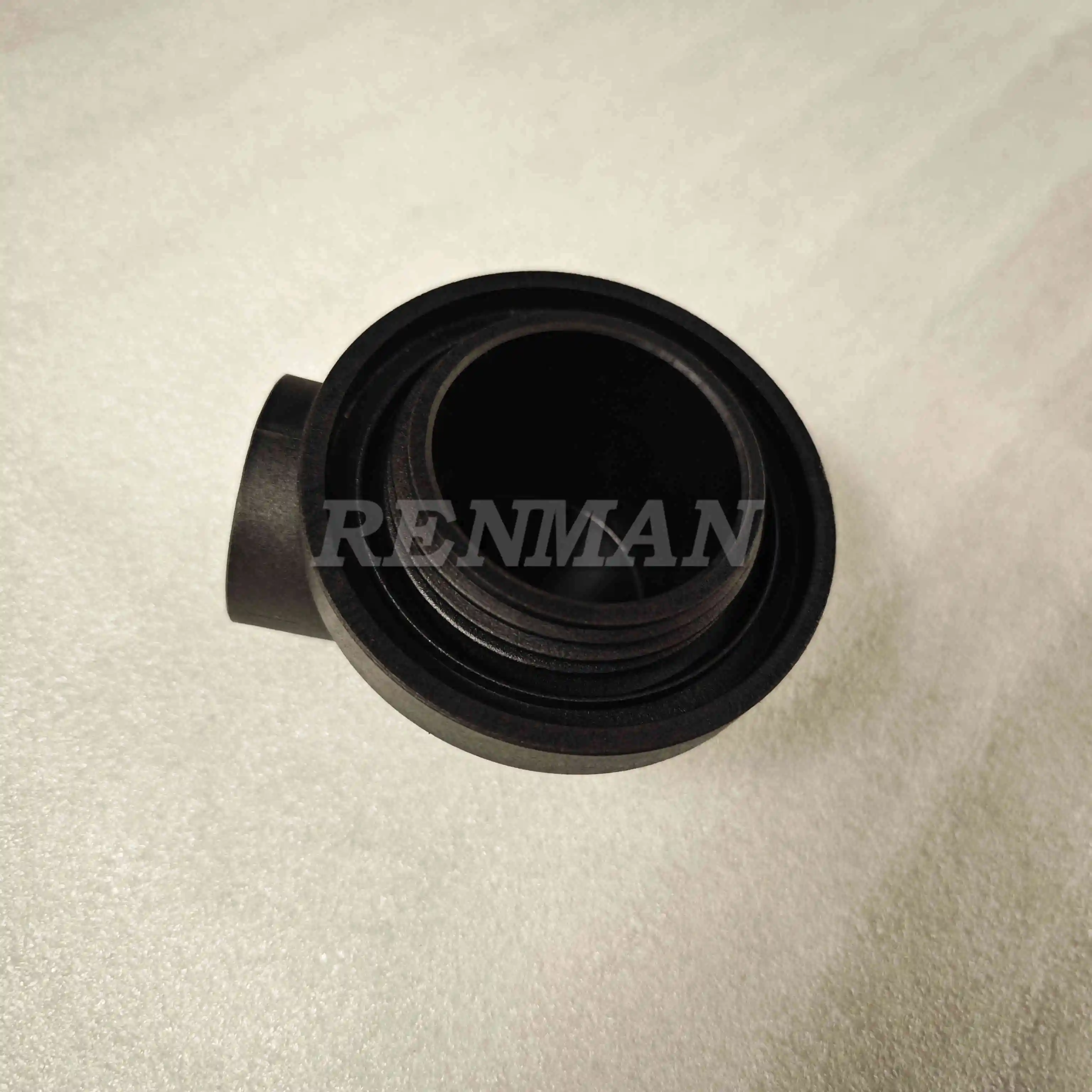 ISL9.5 6CT8.3 Cummins Engine Parts Oil Filler Connection 3921644 ...