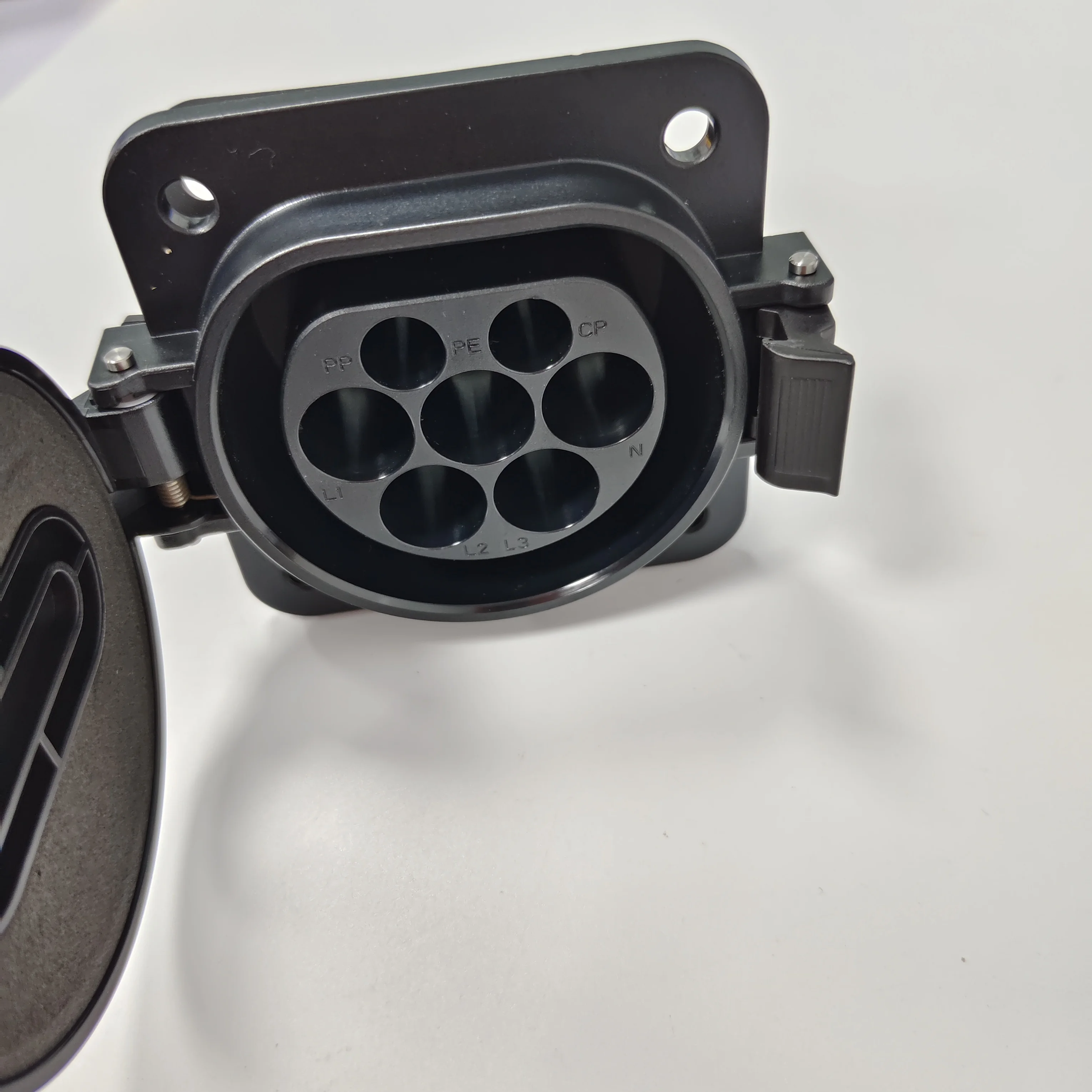 Type 2 Ev Charging Socket Three Phase 16a 32a - Buy Type 2 Ev Charging ...