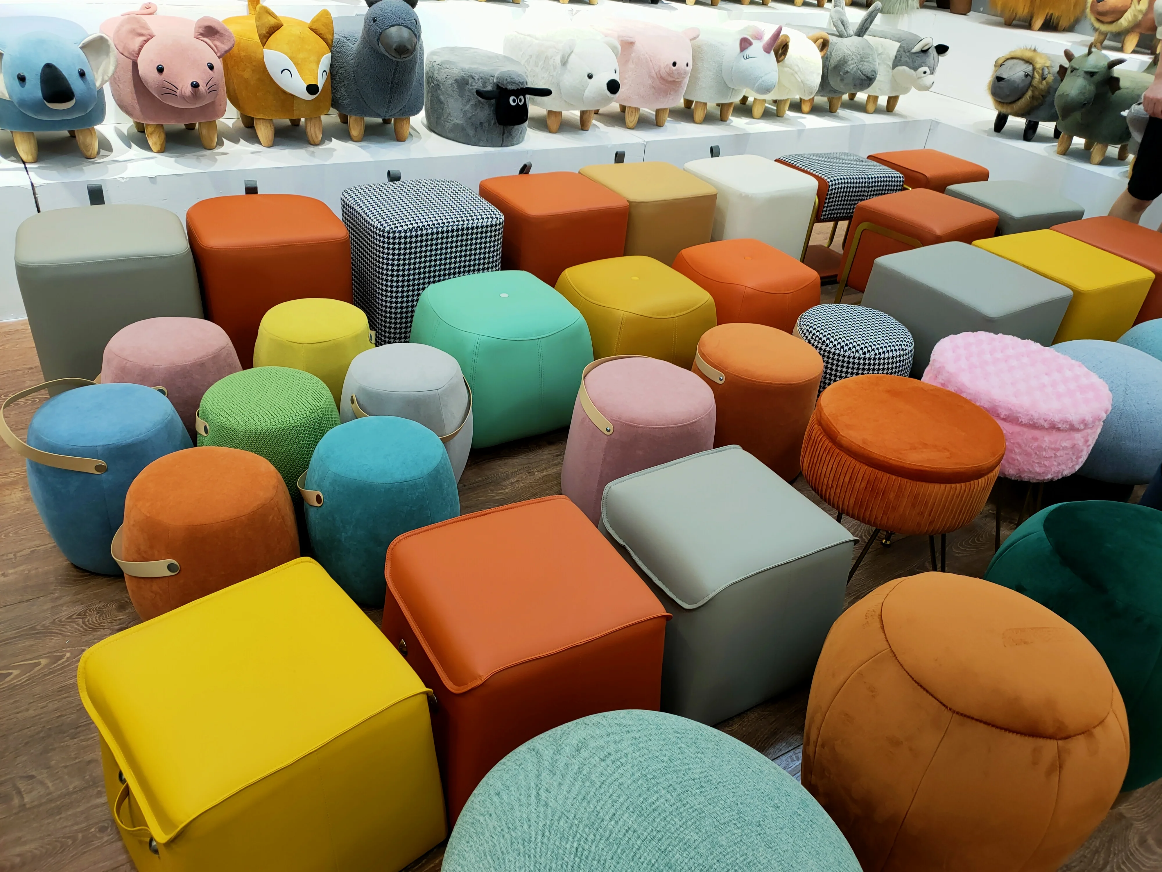 Modern Round Velvet Fabric Moroccan Pouf Ottoman Plastic Seat Bench for ...