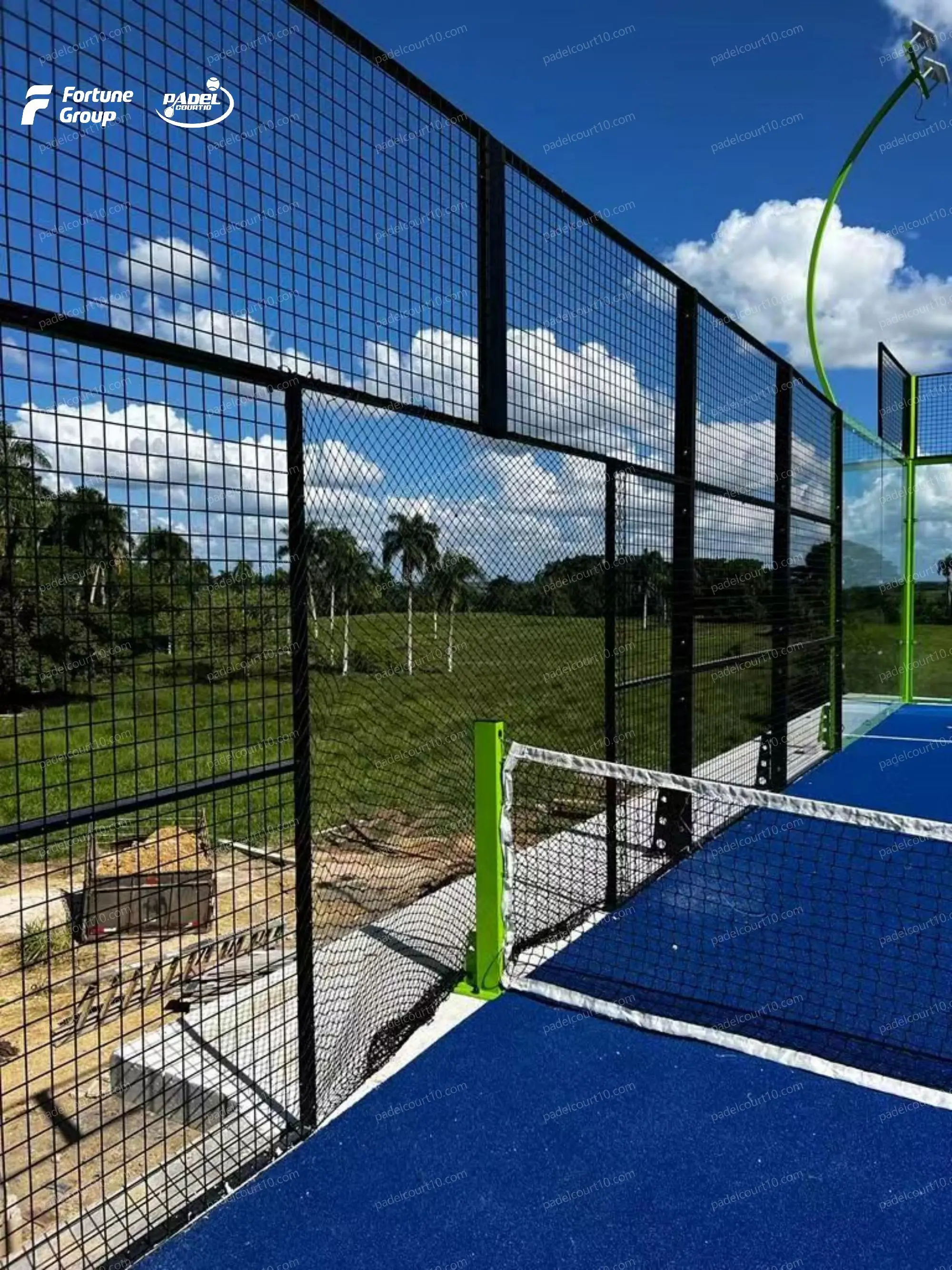 Padel Court 2025 - Mobile Roof Padel Court with Artificial Grass