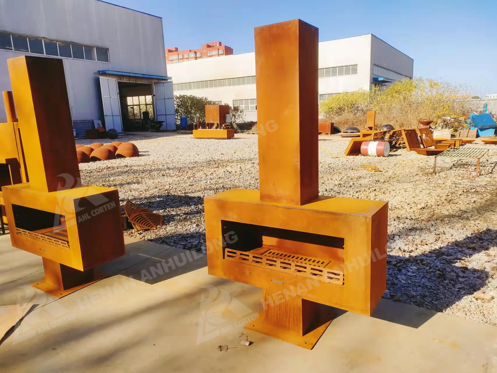 Outdoor Corten Steel Wood Fireplace with Chimney - Eco-friendly