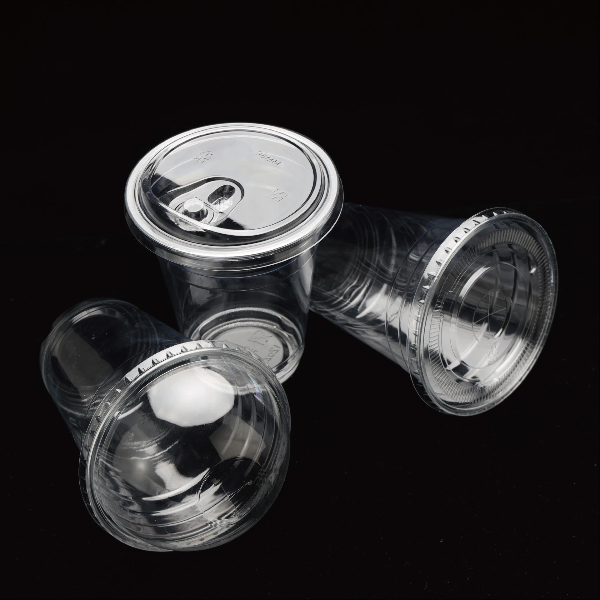 Party with Style Using Shengqi's Customizable PET Cups