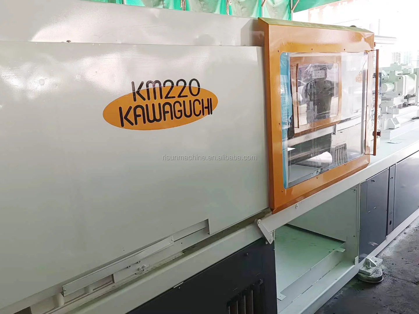 KAWAGUCHI 220ton Injection Molding Machine - Used & Reliable