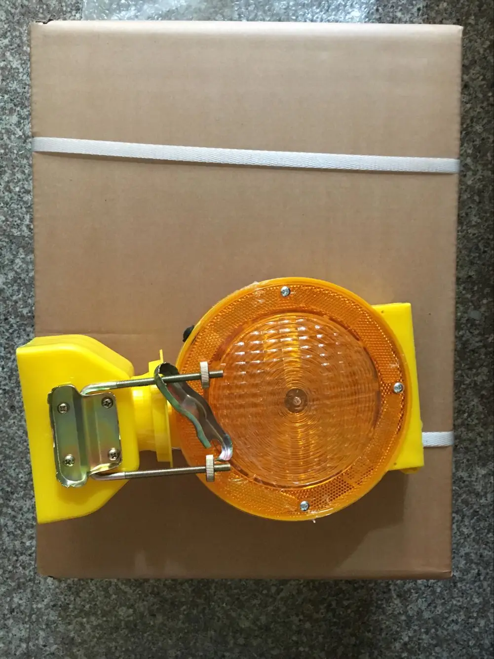 Factory Direct Selling Safety Automatic Yellow Led Solar Flashing ...