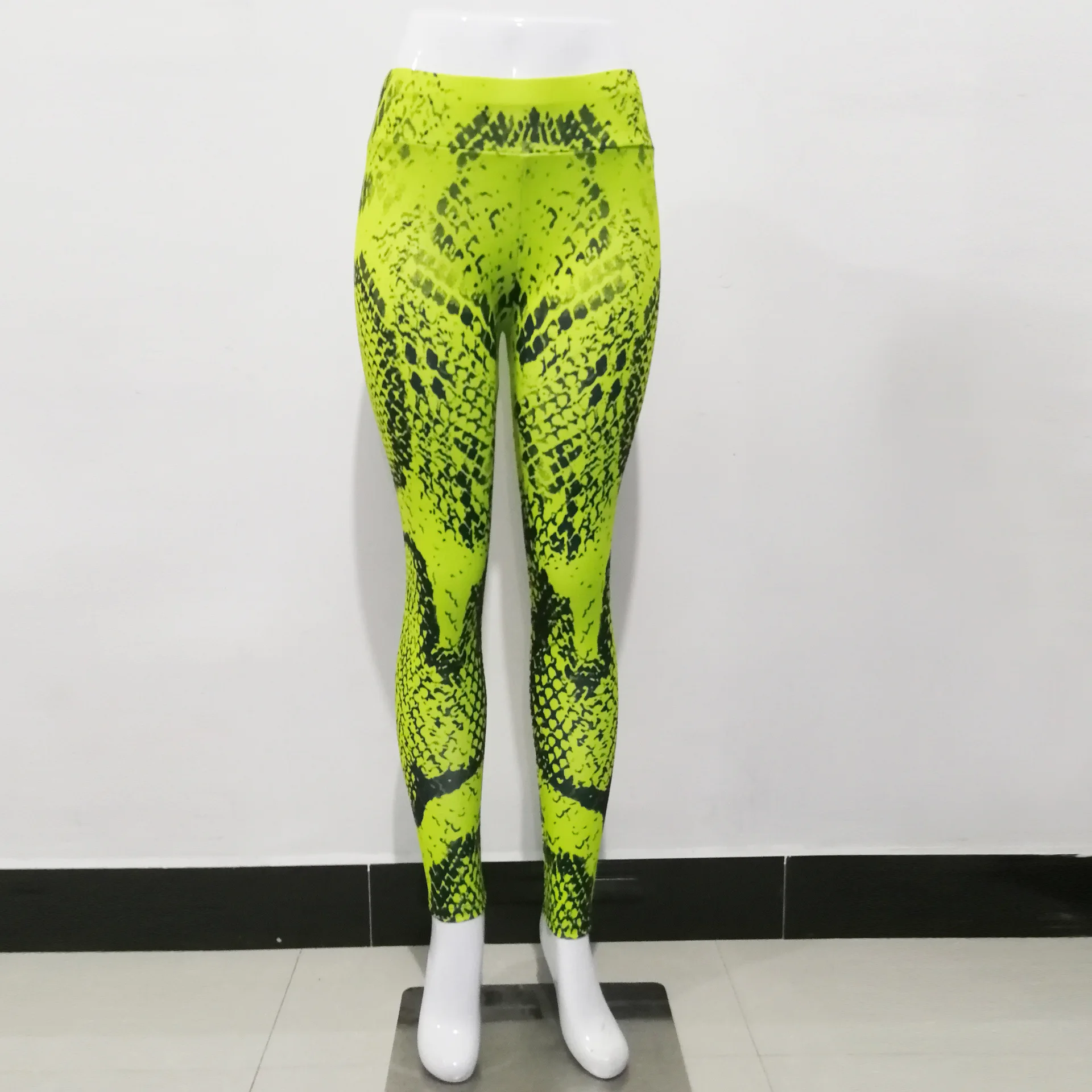 90% Nylon 10% Spandex Reptile Animal Snake Print Gloss Womens Yoga ...