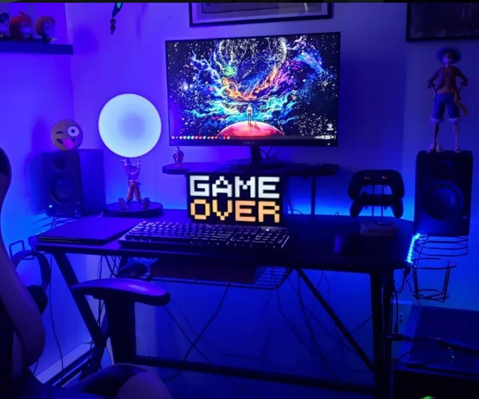 LED Game over 8-Bit Pixel Light - Colourful Fun Retro Gaming Light