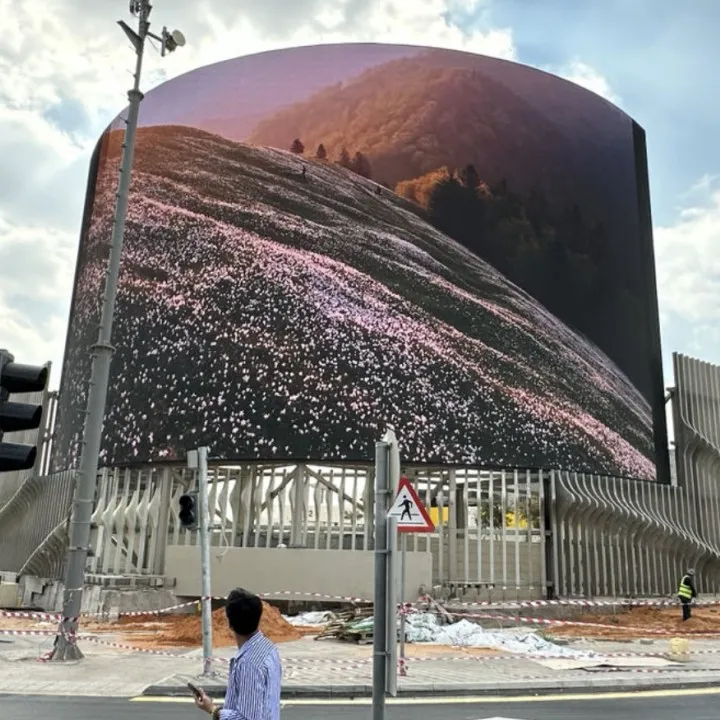 Curved Outdoor Commercial Led Digital Billboard Full Color Led Video ...