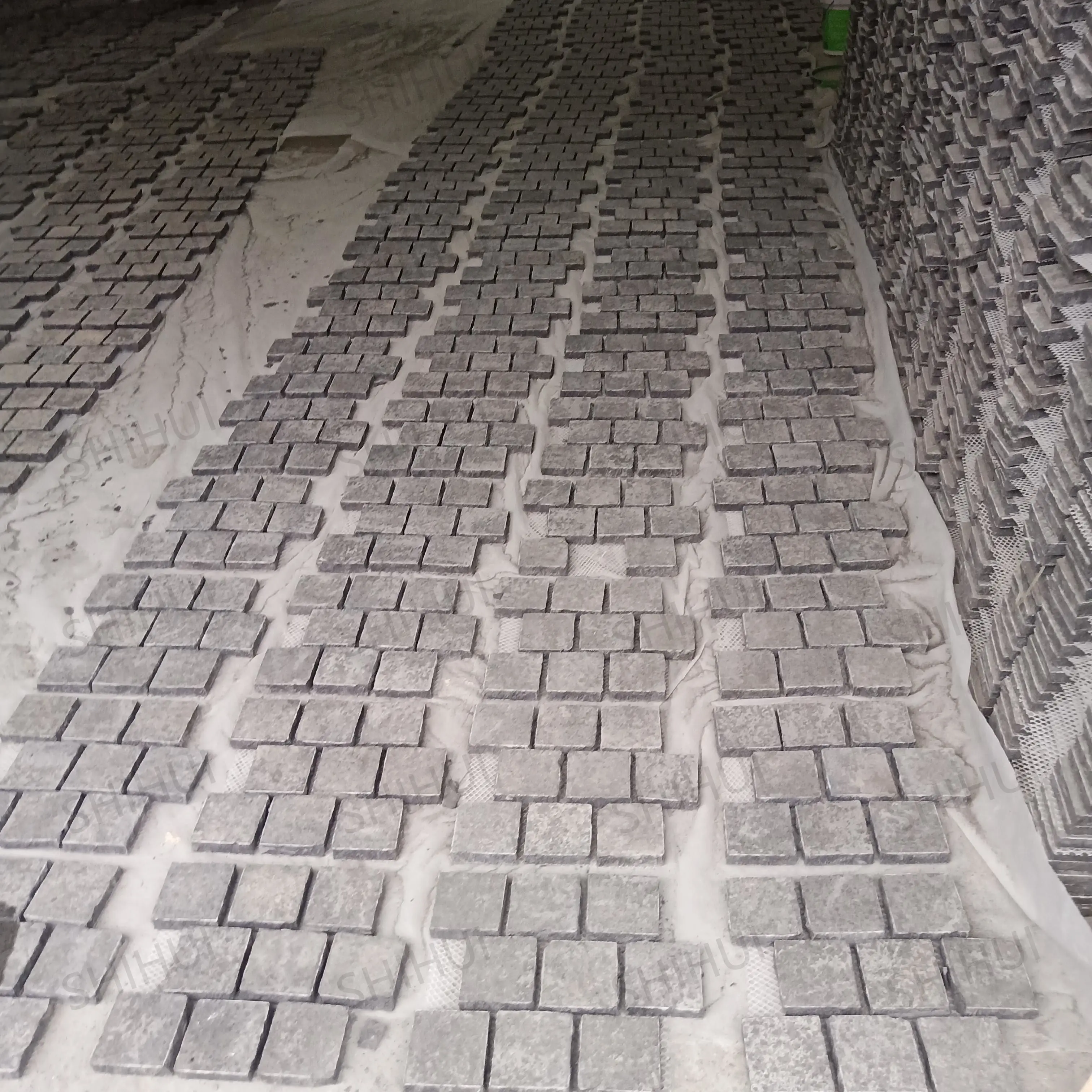 Alibaba.com: SH STONE G684 Granite Cube Brick Pavers with Flamed ...