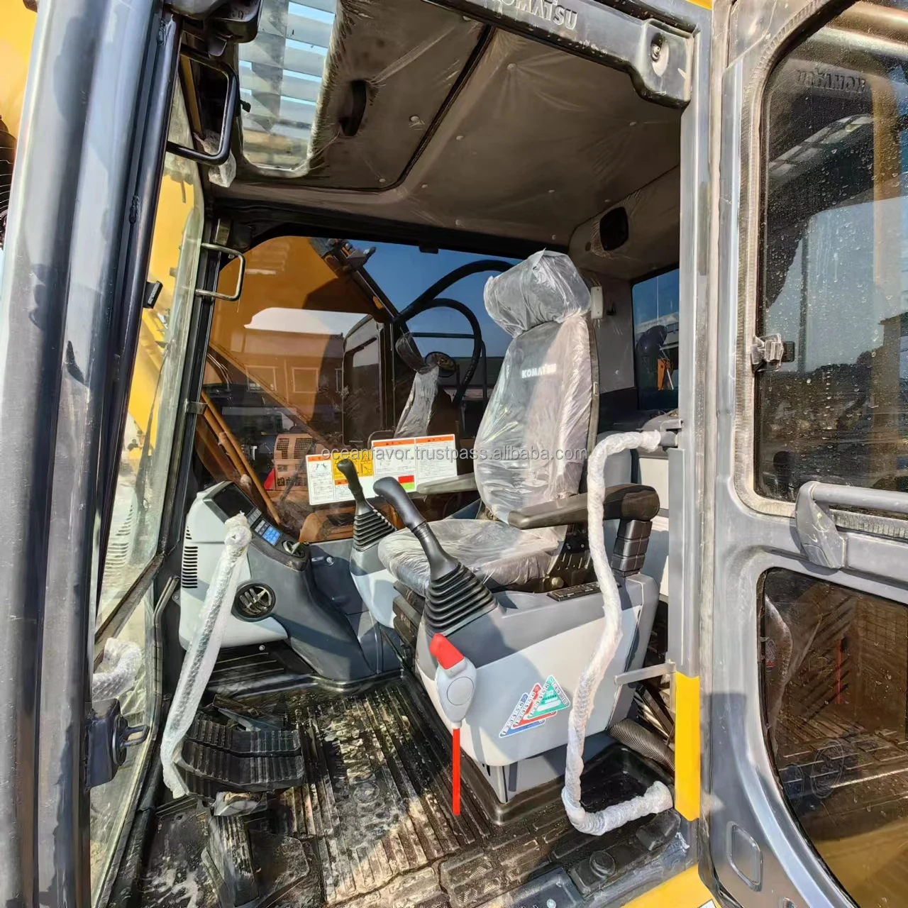 Pc220 KOMATSU Secondhand Komatsu PC200-8 Japan Original PC200 Excavator ...