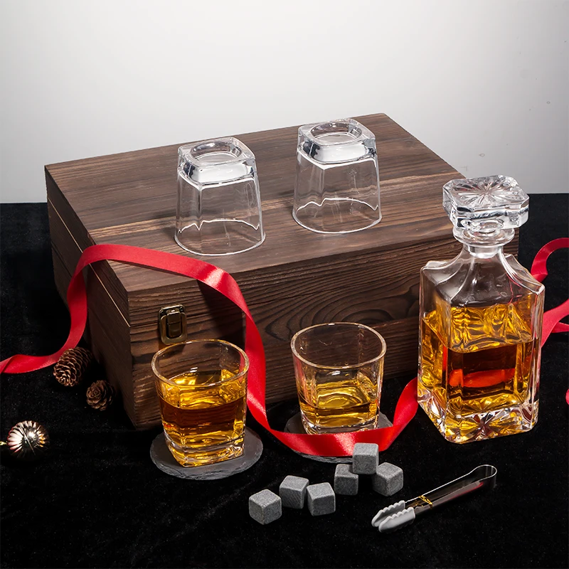 Whiskey Decanter Gift Box - Custom Etched Set with 4 Glasses