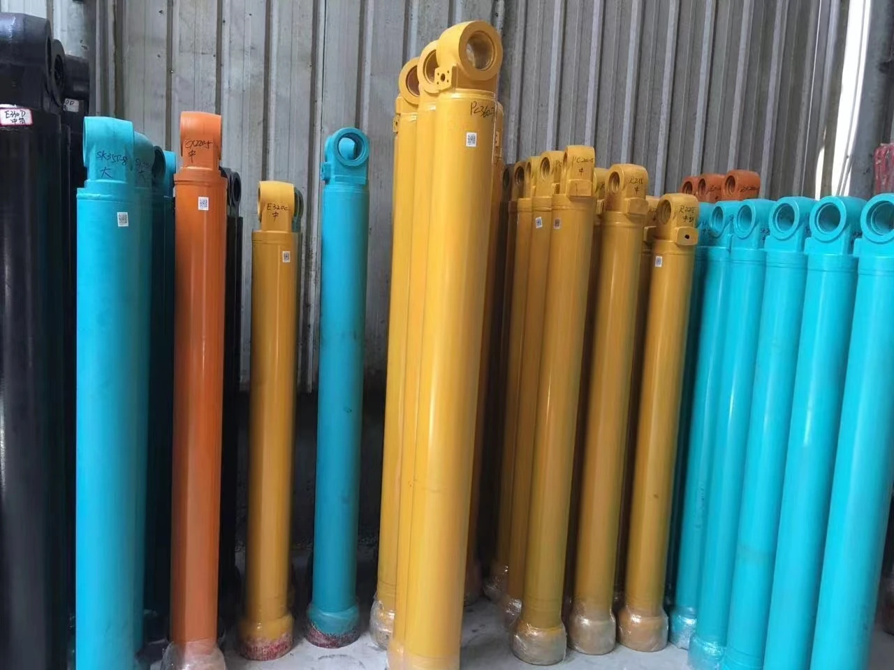 Excavator Hydraulic Bucket Kit - Durable & Efficient