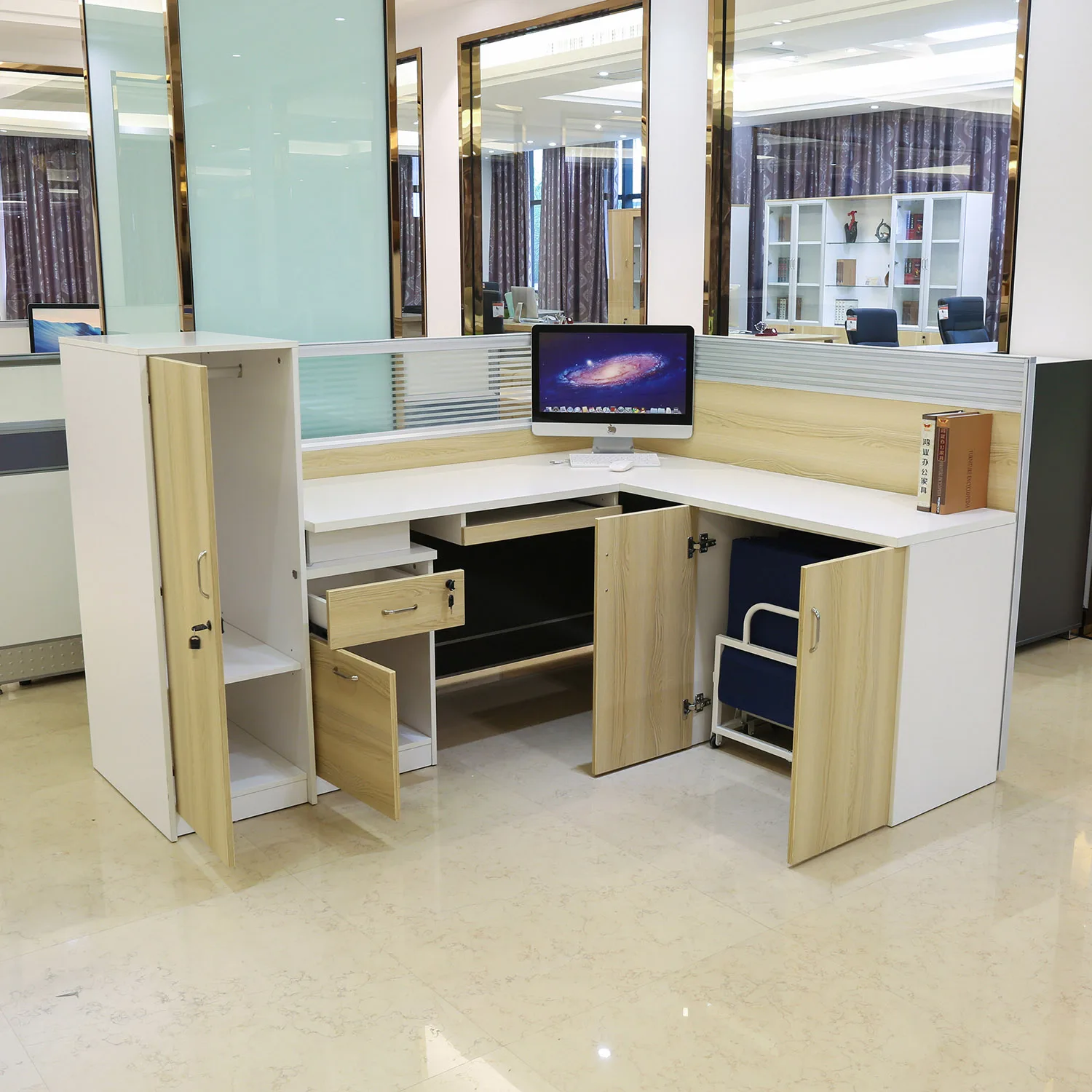 Modern Office High Partition Wall Staff Workstation Desk Office Call ...