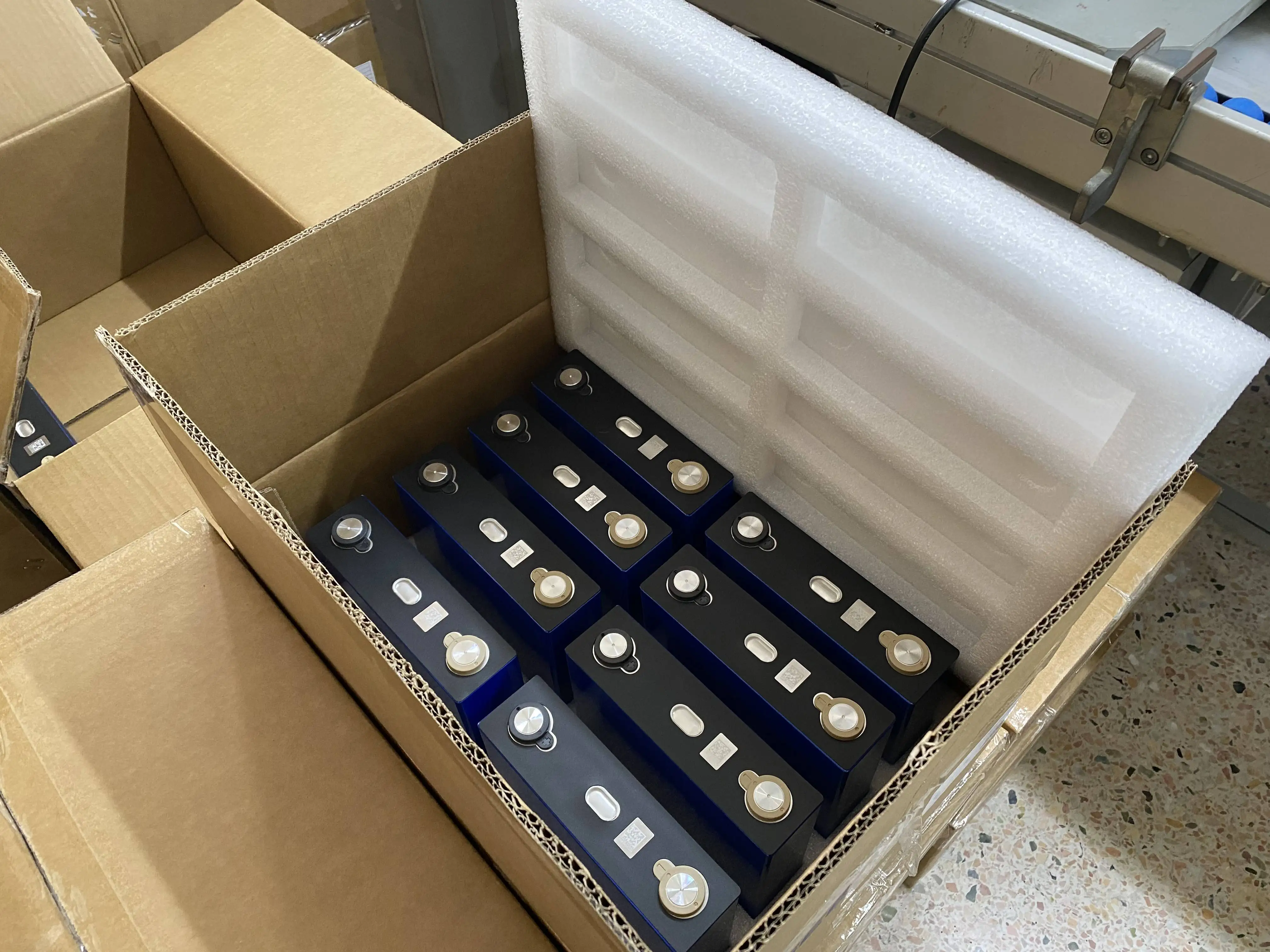 Higee Lithium Box Battery Cell Electric 10kw 12v 100ah 24v 200ah 300ah ...