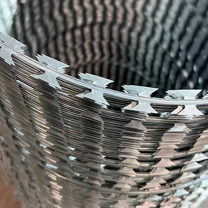 Snake Shaped Knife Thorns Blade Iron Wire Razor Mesh Fencing Stainless ...