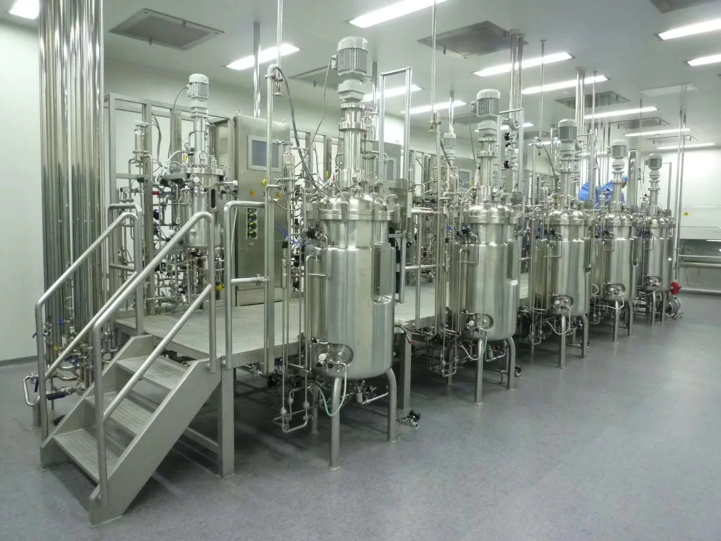 Vaccine Gmp Approved Bioreactor Fermentor Tank 5000l BLBIO-SCUV