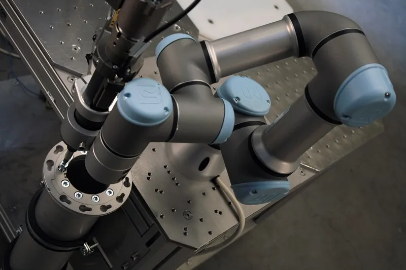 Ur-robot Universal Ur3 Cobot,Con Pinza Robotiq Y Sistema Visual Cognex ...