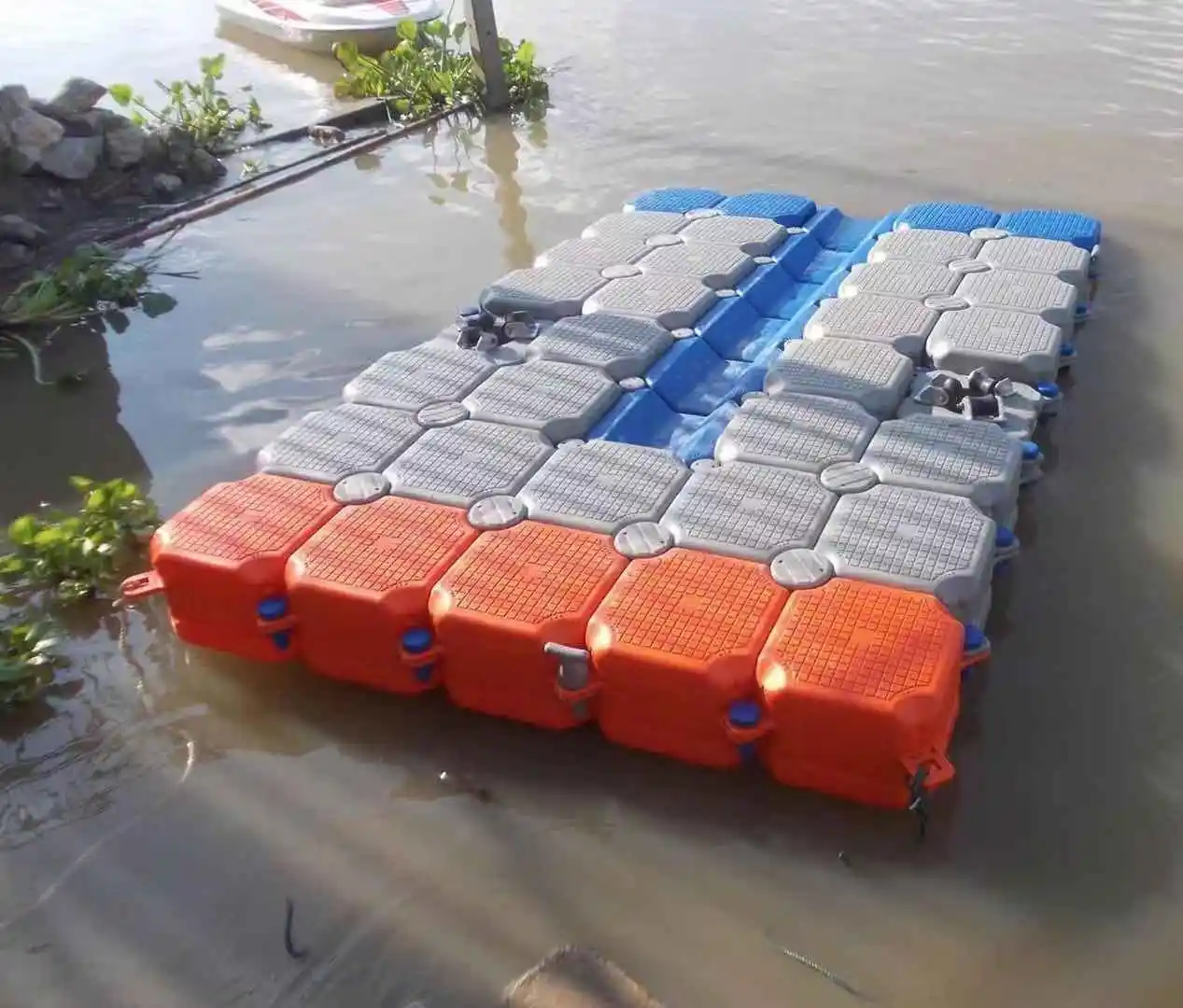 HDPE Plastic Cube Blocks - Customizable Floating Docks