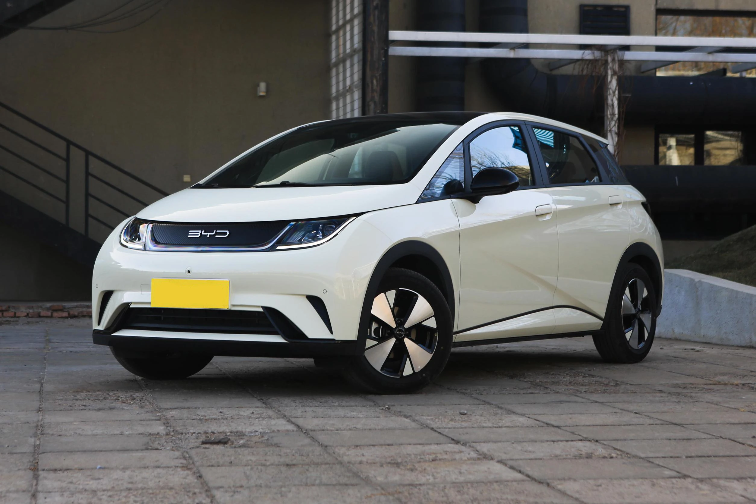 Hot Sale Carro Electrico Byd Dolphin 2023 Hatchback 420km 401km Mini Electric Car 4 Door 5 Seat ...