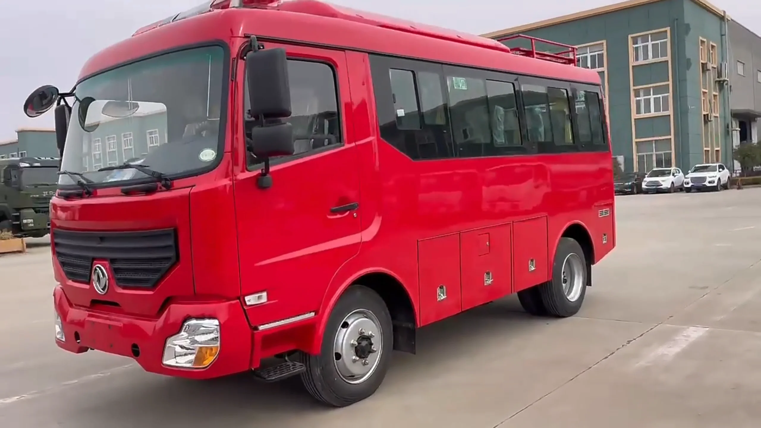 China All Terrain 4x4 Bus Bad Roads Driving Diesel 170hp Power 6m Body ...
