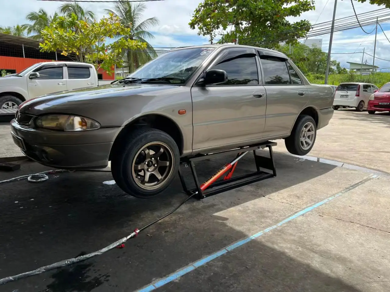2500kg Hydraulic Tilting Jack Princess Auto Lifts Portable Mobile Quick ... 2500kg Hydraulic Tilting Jack Princess Auto Lifts Portable Mobile Quick ...