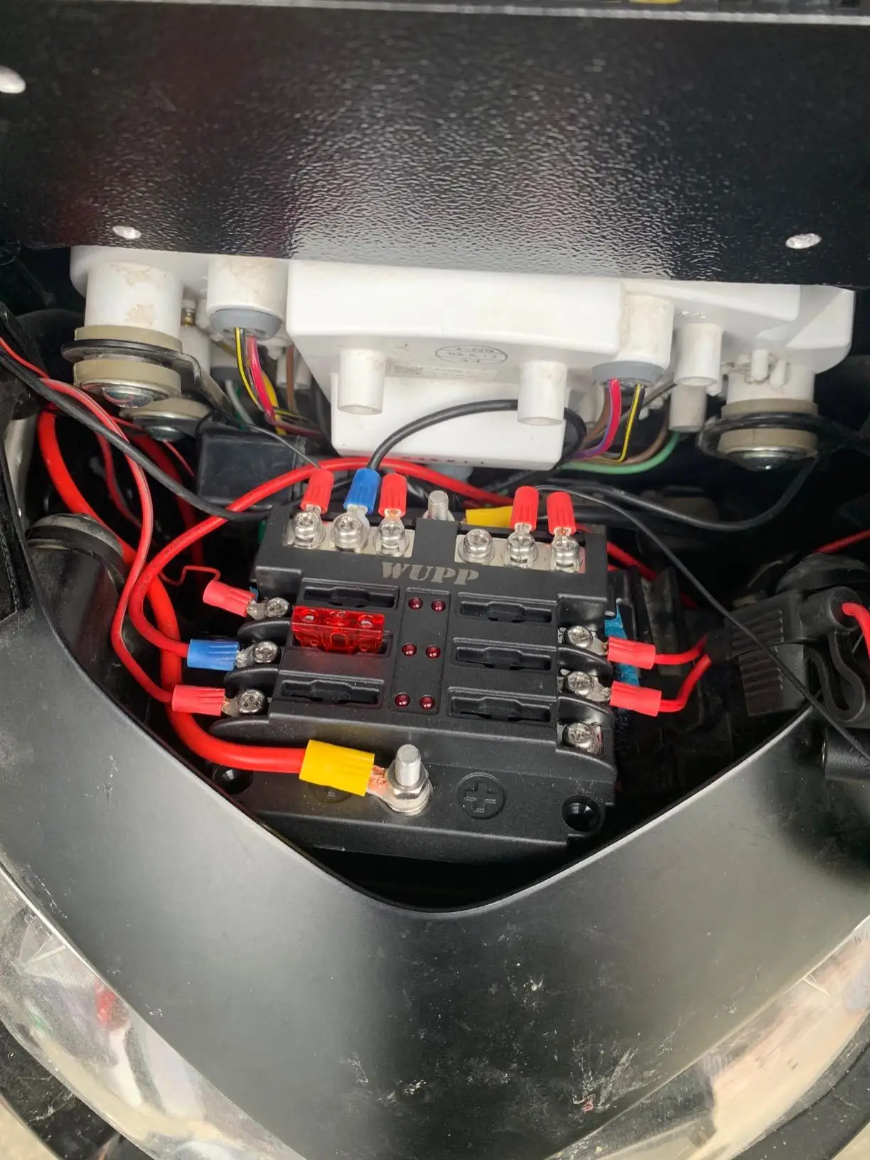 12v Fuse Box 6 Circuit Fuse Terminal Block With Independent Positive ...