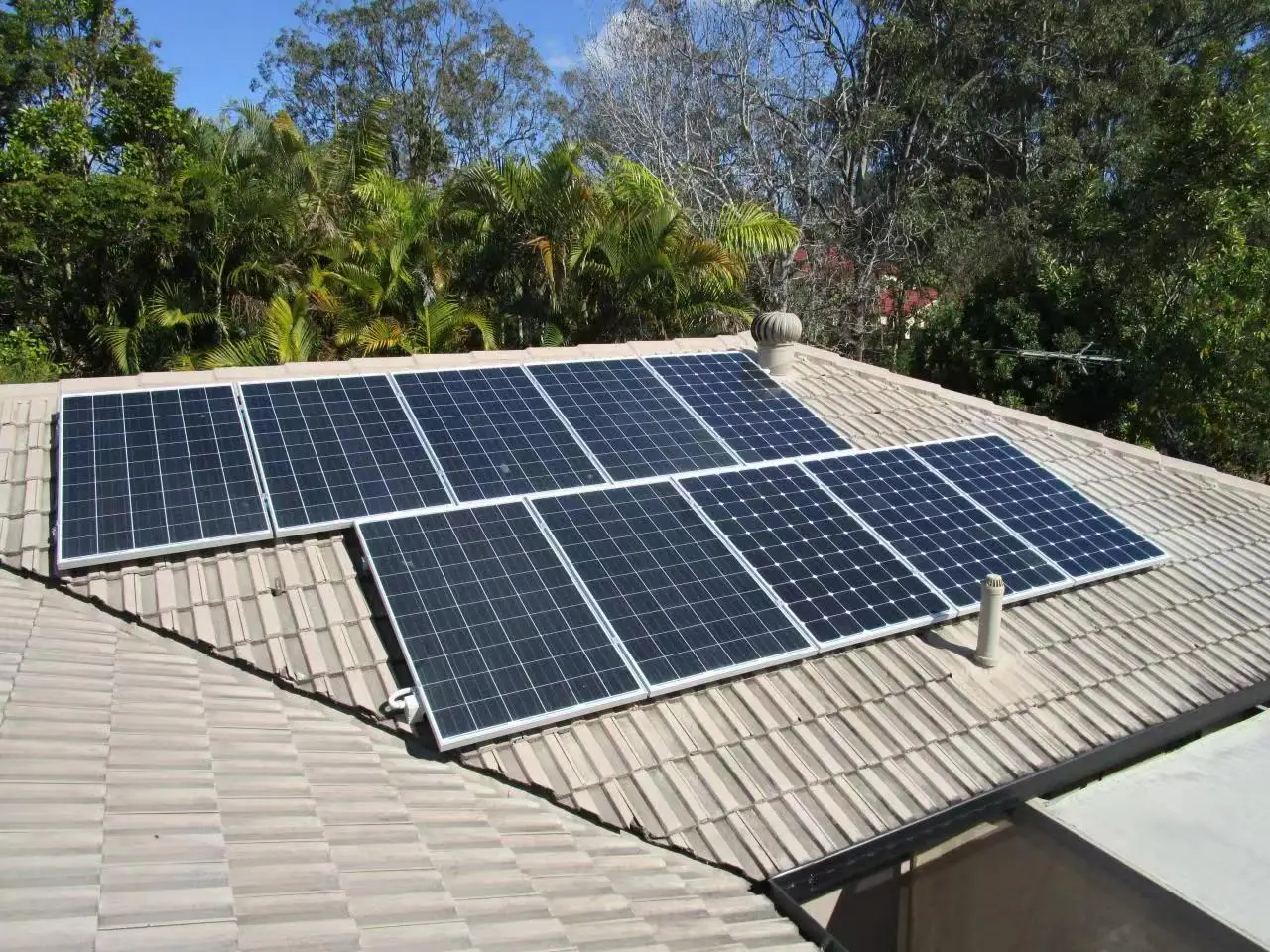 Buying a Home With Best 550W 590W Chinese Owned Solar Canadian 5KW ...