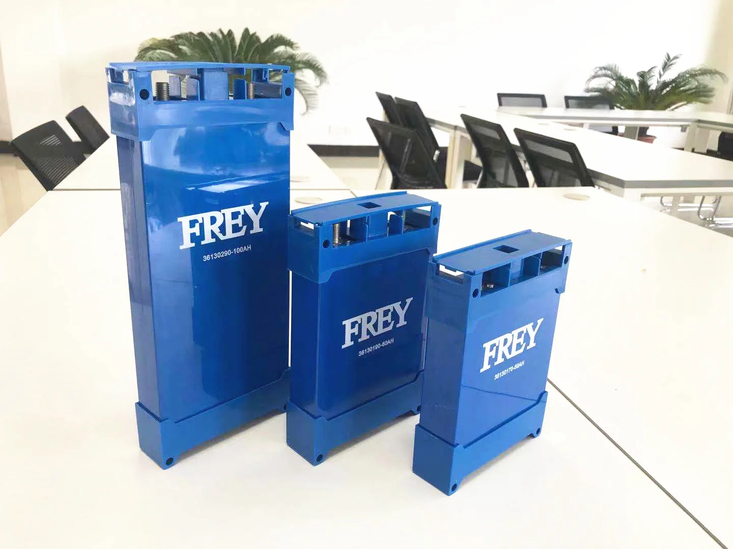 Frey Prismatic Lifepo4 Cell 100ah 3.2v Heavy Duty Terminal 200a ...