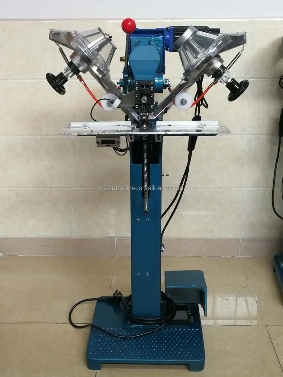 Automatic Raincoat Plastic Snap Attaching Fastening Machine Metal Prong ...